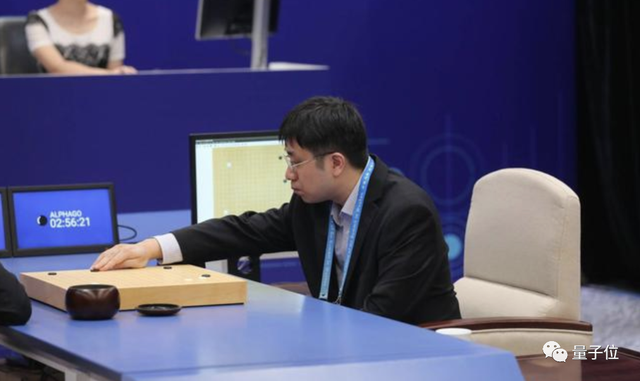 AlphaTensor横空出世！打破矩阵乘法计算速度50年纪录，DeepMind新研究再刷Nature封面，详细算法已开源 - 知乎