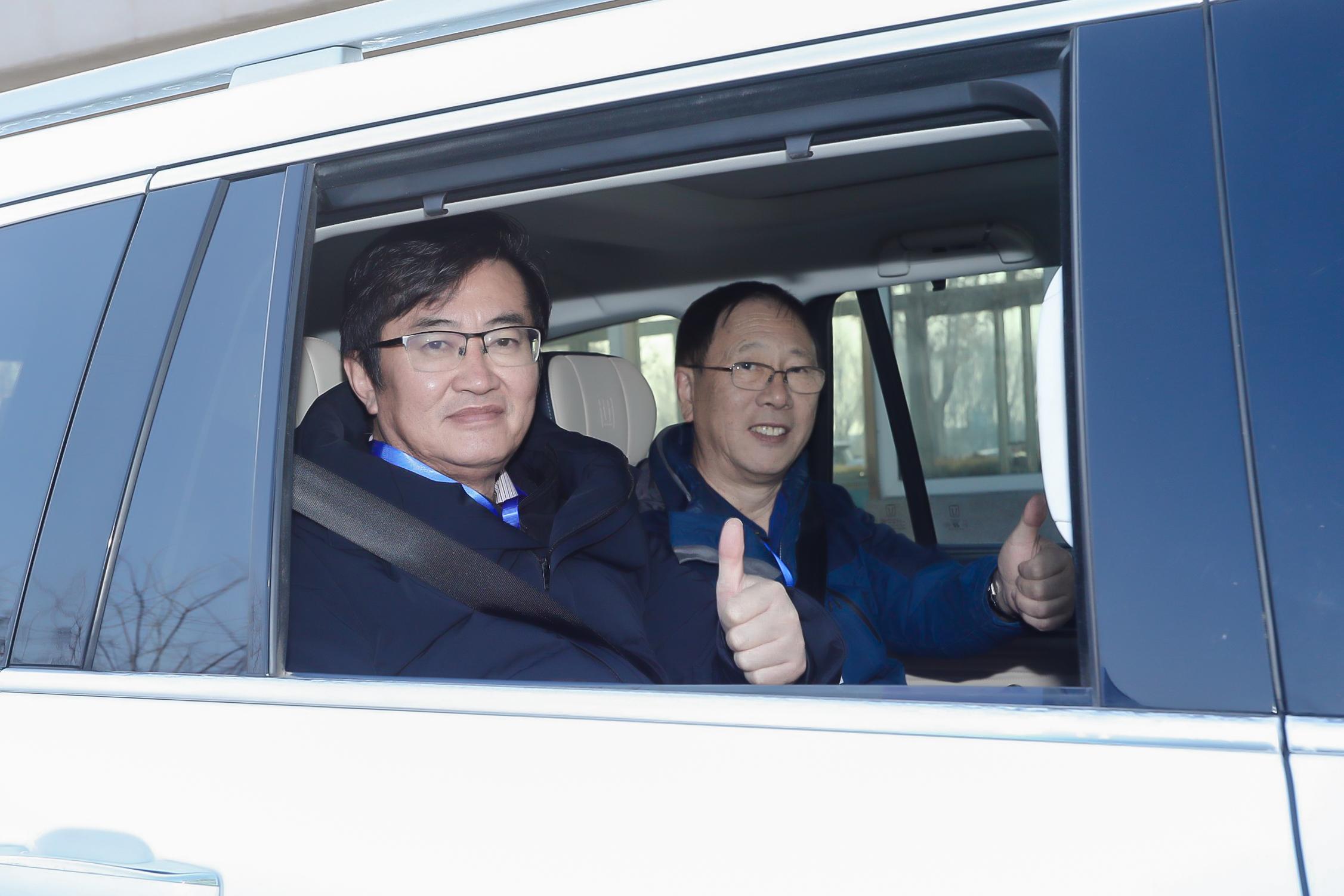 权威专家齐聚长城汽车，品鉴长城Hi4。旗下Hi4、Hi4-T、Hi4性能版全阵容出击 - 知乎