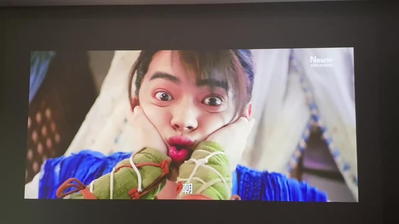 3000档投影仪实测|看大眼橙X7D Pro如何诠释“轻薄旗舰开创者”