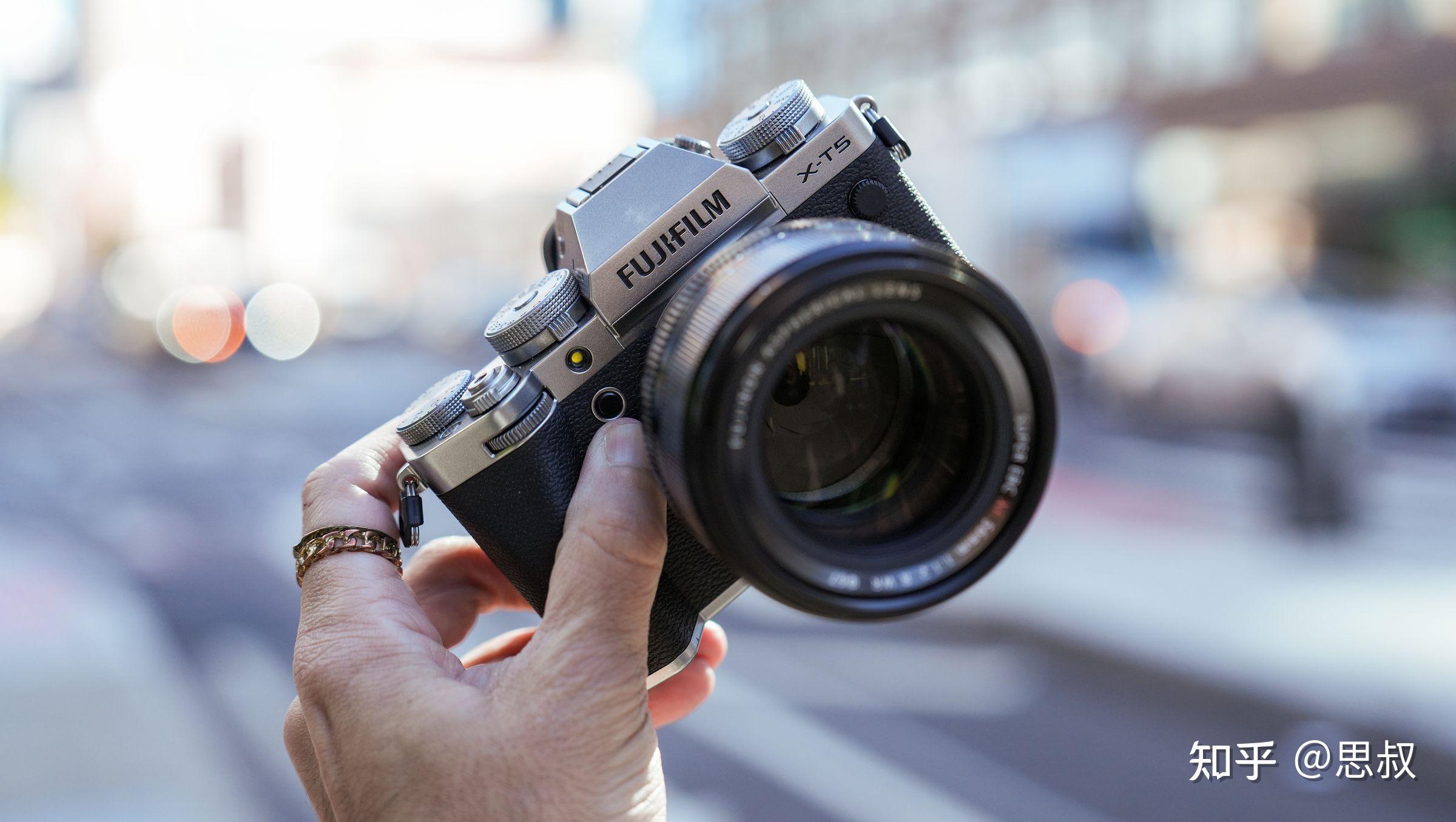 如何看待富士xt5一机难求加价巨大，更高配置xh2连续降价甚至送卡？ - 知乎