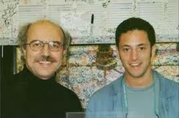 他博士论文写了 1255 页，28 岁评教授，38 岁当院士！ - 知乎