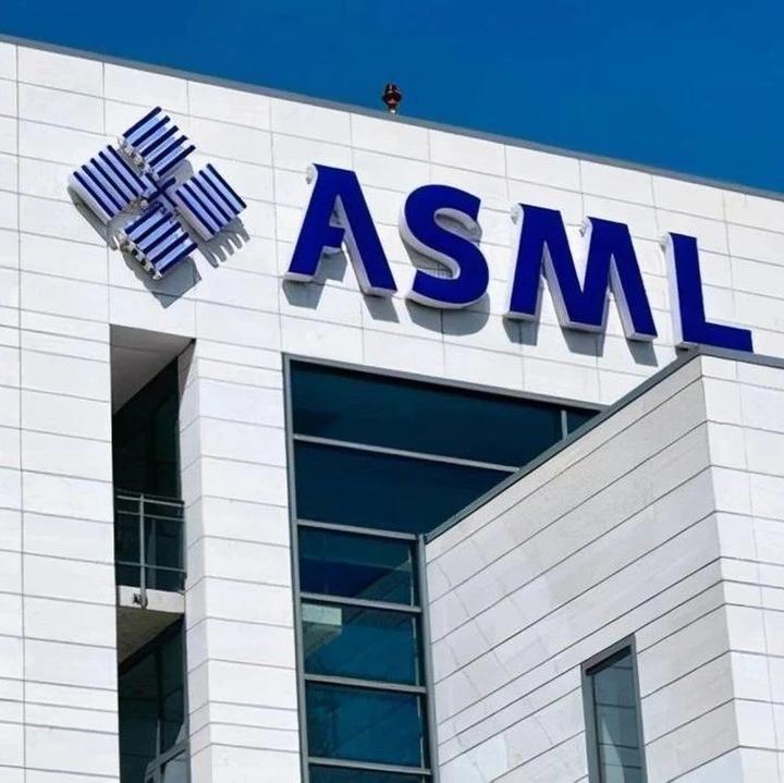 暴跌9000亿：ASML风光不再？ - 知乎