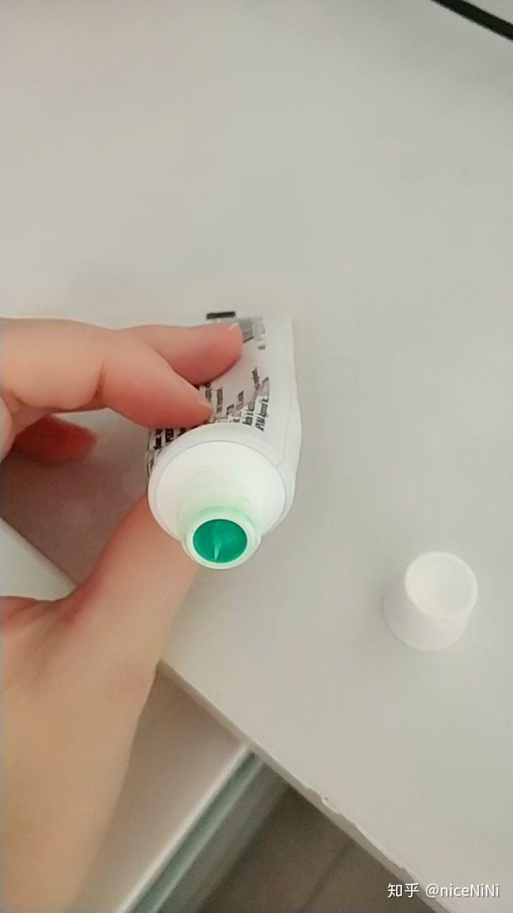 猫咪为什么会黑下巴，怎么解决呢？ - 知乎