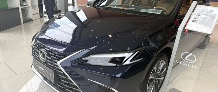 三台雷克萨斯ES200指导价29.99万，现全部包牌过户22.8万 - 知乎