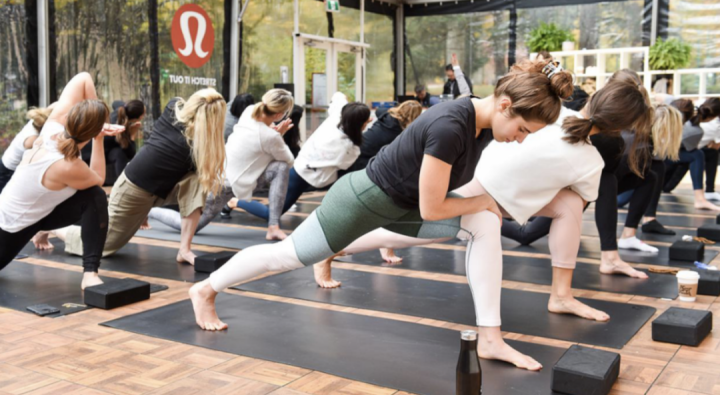 Lululemon新时尚，要风度也要温度 - 知乎