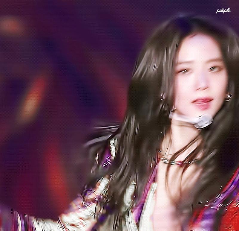 如何评价Jennie演唱会踢到jisoo的脸？ - 知乎