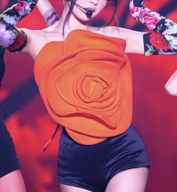 Lisa 演唱会都穿着它，这个中国快时尚品牌要火了 - 知乎