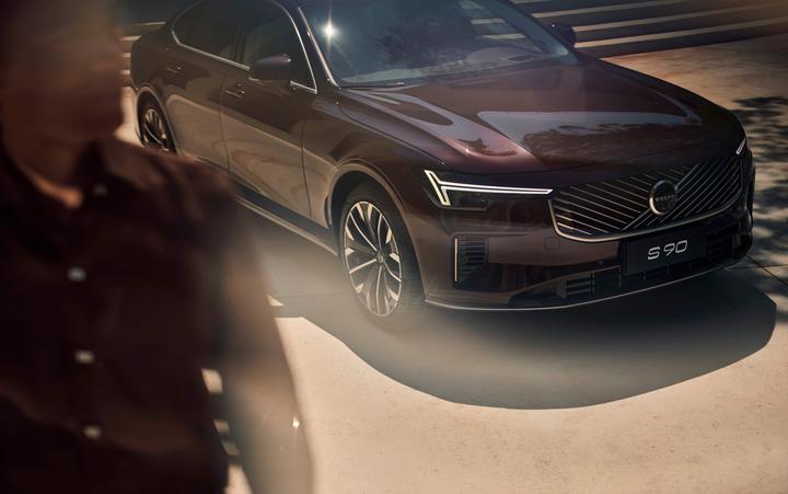 沃尔沃全新S90焕新上市，30.09万元起重塑豪华轿车价值标杆 - 知乎