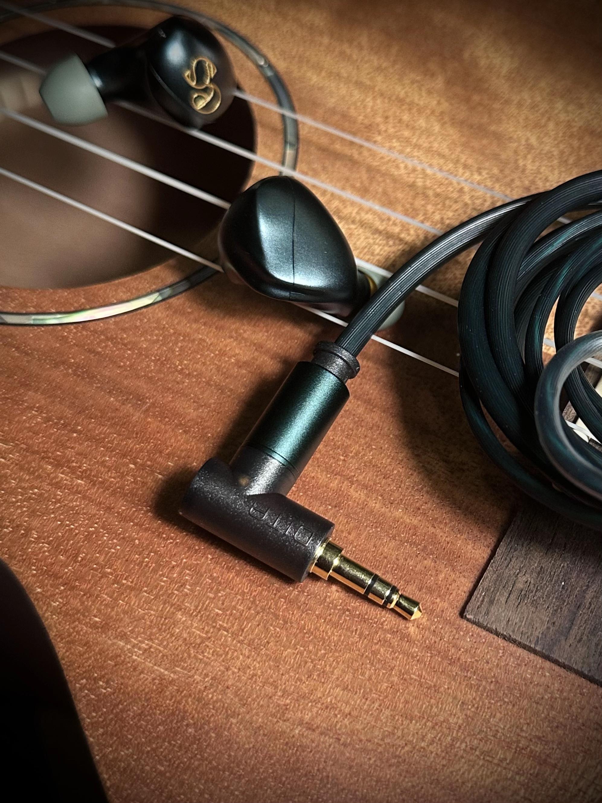 Dita于耳边事合作的es - 知乎