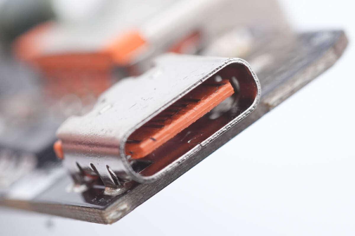 拆解报告：Benks邦克仕15W磁吸无线充移动电源MP07 - 知乎