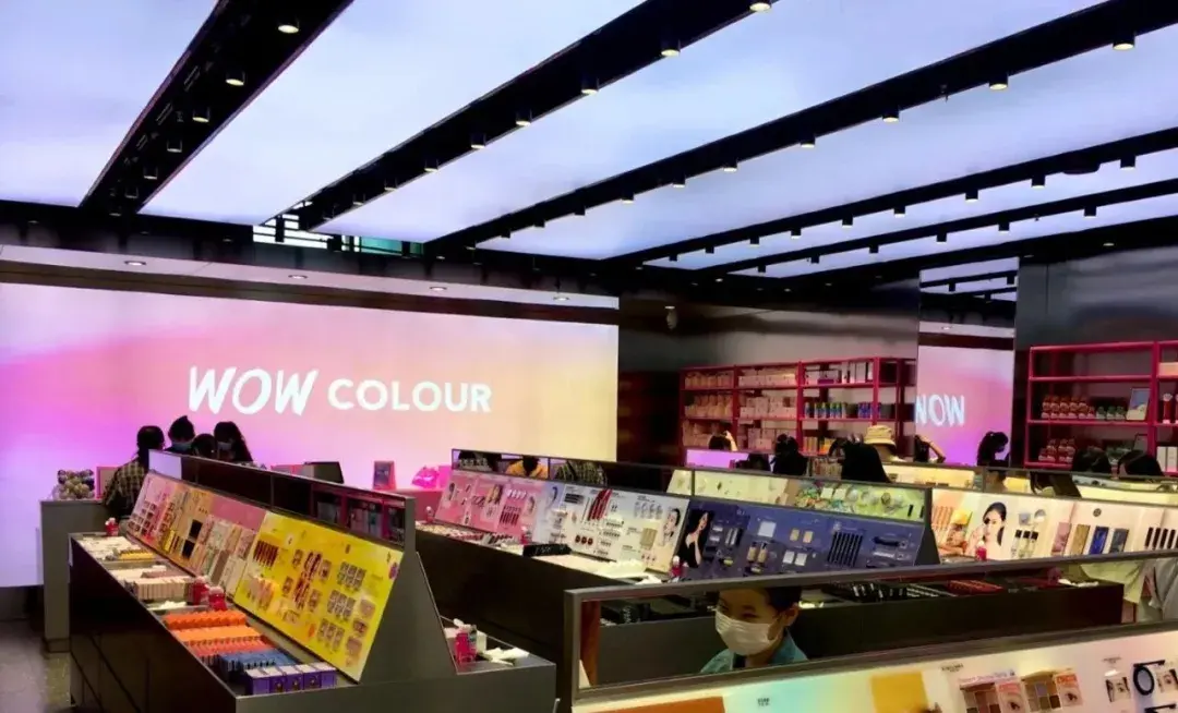 对话WOW COLOUR：复兴的美妆集合店，为Z世代而生 |有数青年家 - 知乎