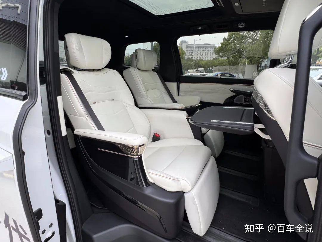 探店丨腾势D9&传祺M8：国产混动MPV该怎么选？ - 知乎