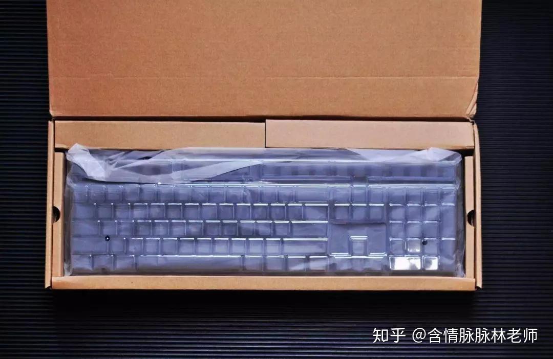 依然是噼里啪啦的手感，ikbc R300键盘体验