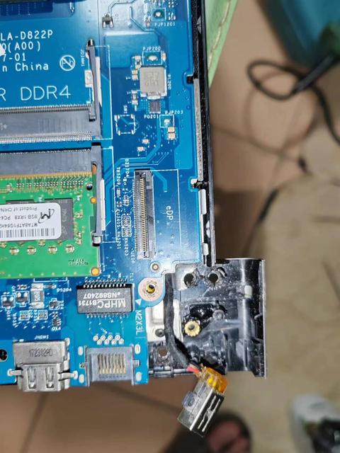 戴尔笔记本Vostro 15-5568转轴固定柱爆裂自已动手修复 - 知乎