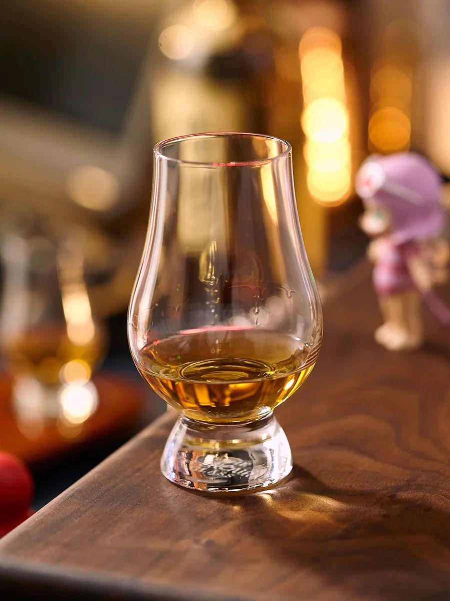威士忌的乐趣，从选择一款心仪的酒杯开始 - 知乎
