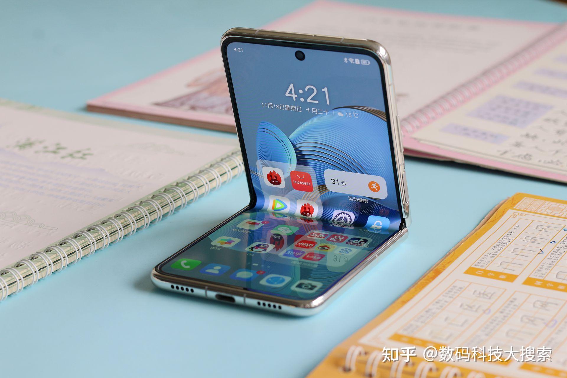 用了快1年，华为首款竖向折叠屏P50 Pocket现状如何？ - 知乎