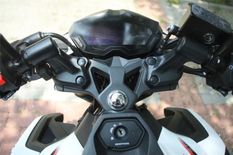 让一众媒体老师“翻车”的豪爵DR300怎么样？中国摩托车联合测评 - 知乎