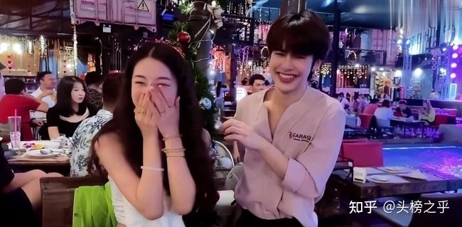 多名网红泰国游遇险，女网红报平安视频惹争议，脖子有针孔！ 知乎