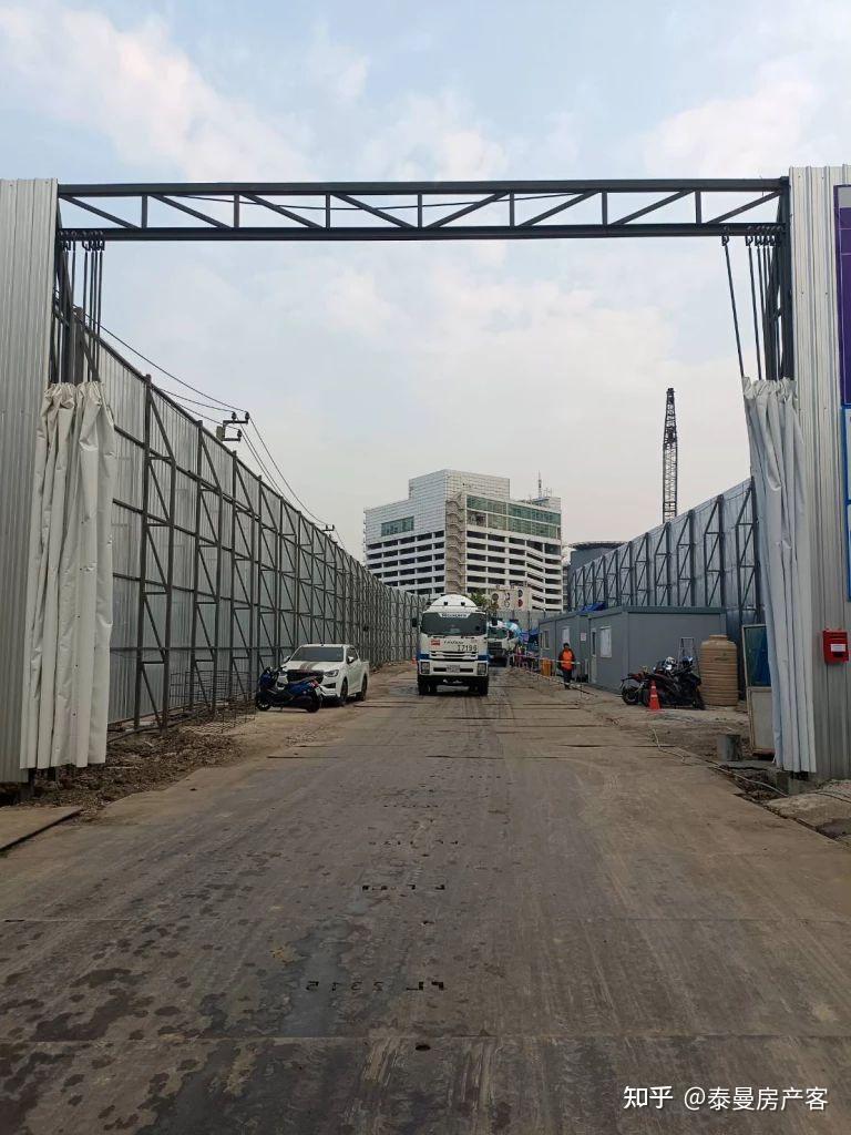 曼谷拉玛九拉差达正被打造一个新的商业中心， 低价高达每瓦200万 - 知乎