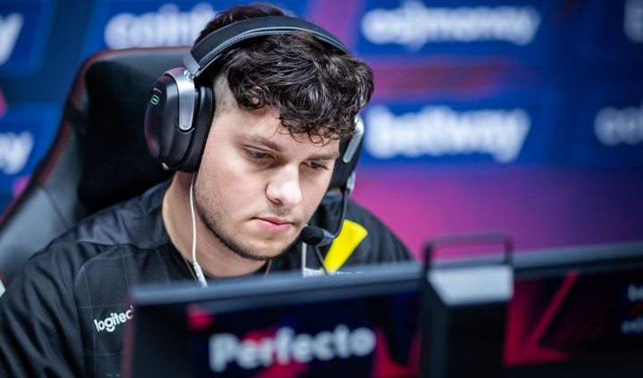 Navi和Cloud9将面临阵容变动，Navi居然想把电子哥和Perfecto踢了？ - 知乎