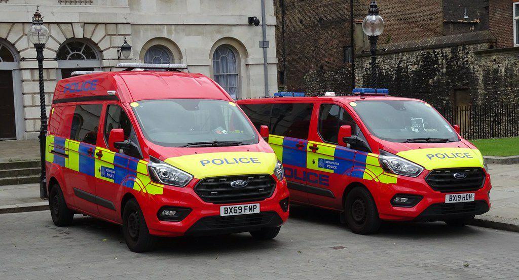 观棋有语的苏师傅到底是干嘛的，最新一期节目里听到他还在英国有过公干？ - 知乎