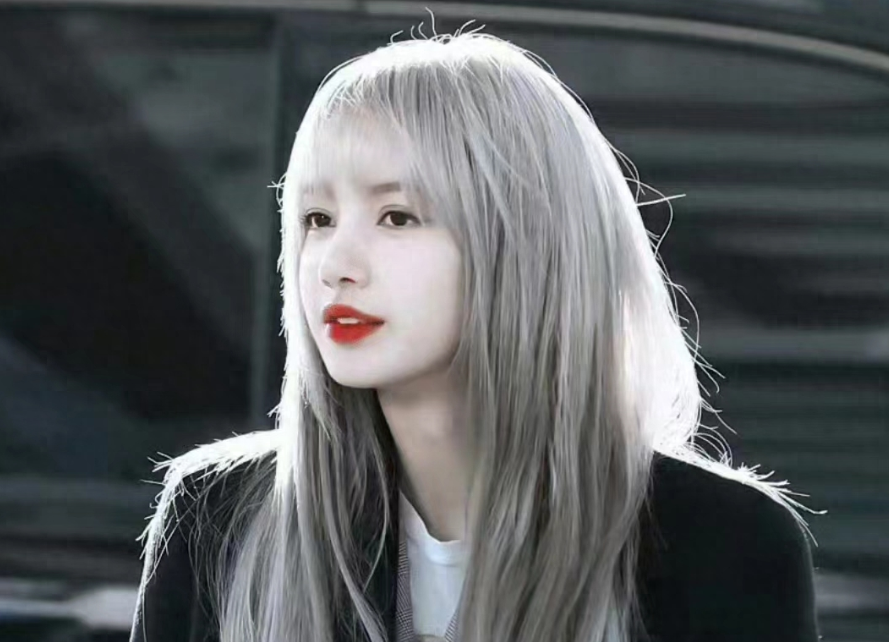 Lisa近照曝光，网友再次感叹韩国的造星能力，素人秒变女神 - 知乎