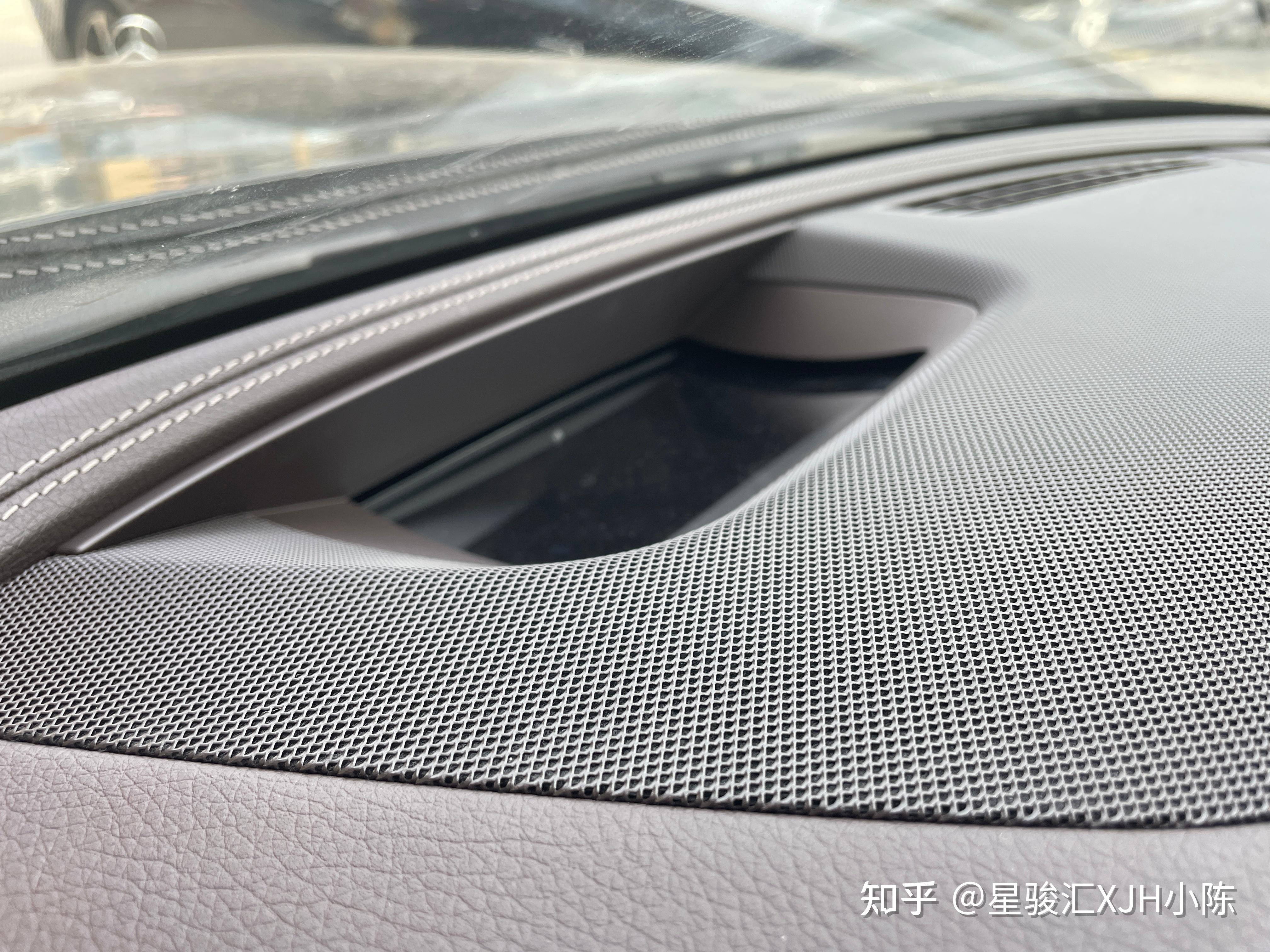 2023年款奔驰E300L改装原厂HUD抬头显示，避免眼睛疲劳 - 知乎