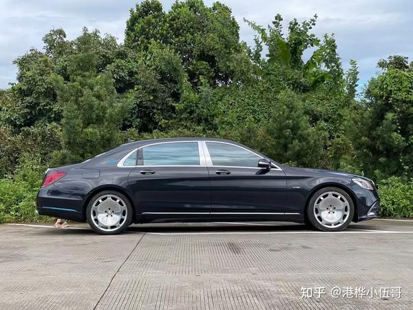 18款迈巴赫S600改20款奔驰迈巴赫S680/V12，车身加长5.55米／四座带高给餐桌／黑色米白笼/黑钢琴桃木内饰，/多功能桃木方向盘/无匙/一键启动/六按键/车道偏离预警系统 - 知乎