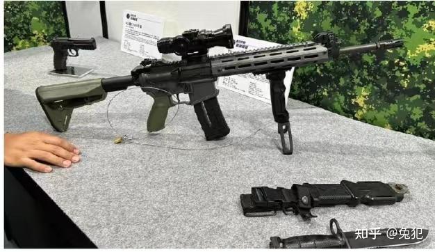 台湾XT112突击步枪 - 知乎