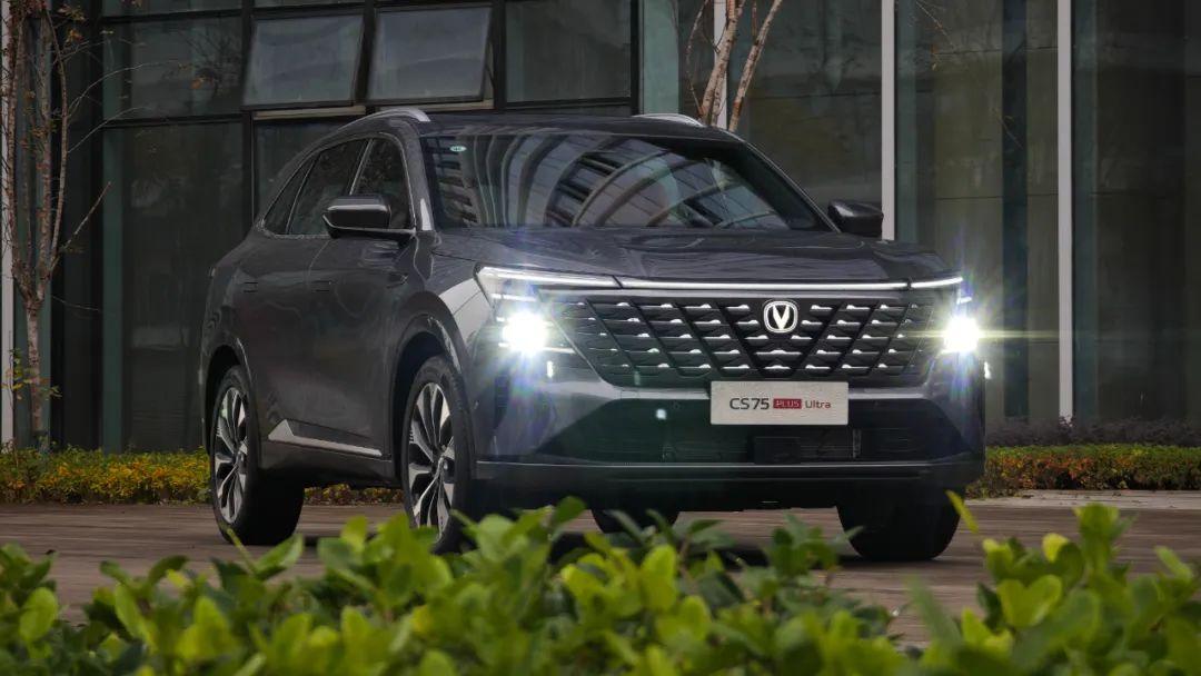 试驾第四代CS75PLUS Ultra：新蓝鲸2.0T更强了 - 知乎