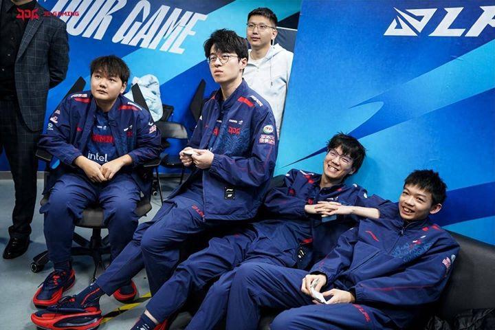 德杯决赛：“LPL宙斯”Sheer大战Bin，Bin发话要单杀其五次 - 知乎