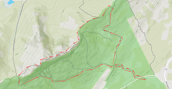 亚姆纳斯卡山（Mount Yamnuska） - 知乎