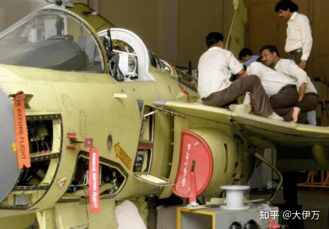印度挨打怕了？加速五代机AMCA研发2029年成军，网友：被巴铁买歼-35刺激到了 - 知乎