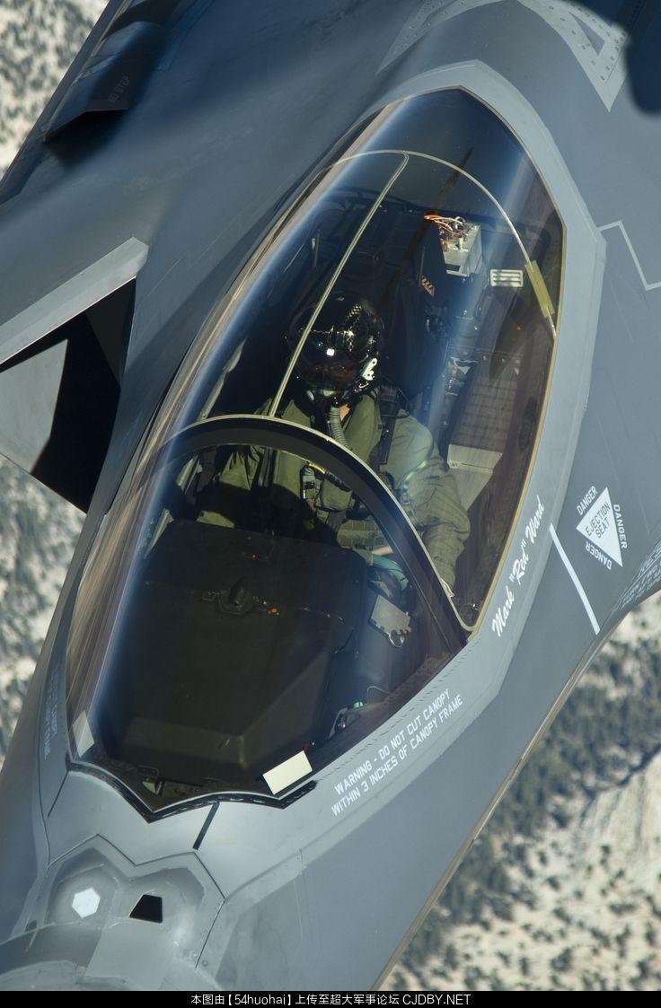 为什么F22/F35的座舱盖有很明显的金色镀膜层（应该是铟锑氧化物），J20却是几乎透明的？ - 知乎