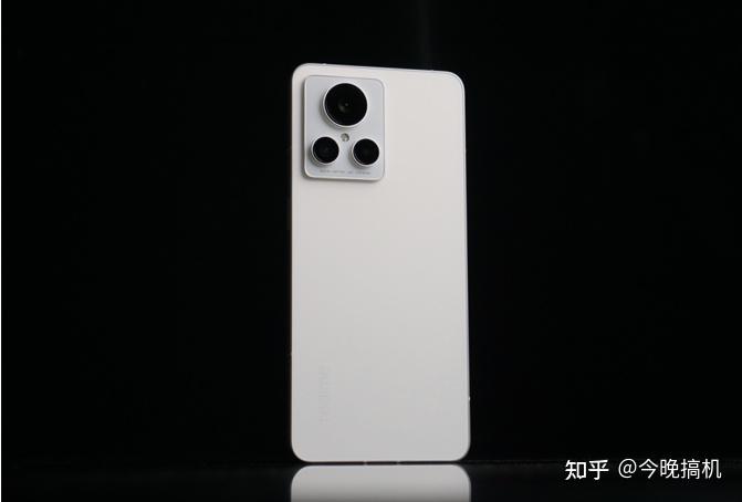 三千预算怎么选？iQOO10并非首选，真我GT2大师探索版才是天花板 - 知乎