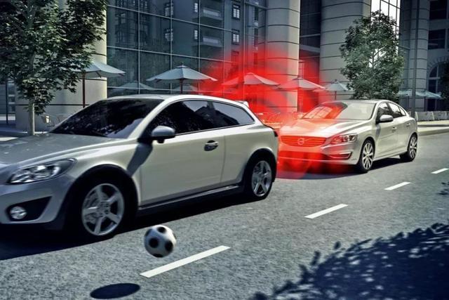 究竟什么是AEB，到底有什么用？ - 知乎