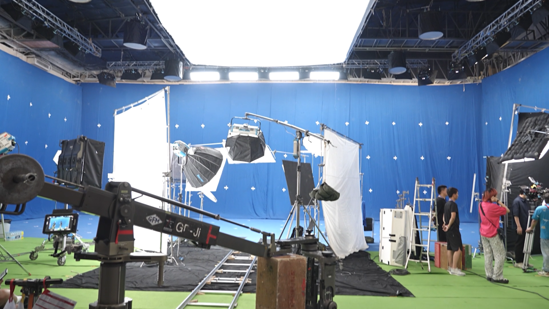 蓝色光标X京东｜AIGC代言人营销新模式，OPEN AD时代来临 - 知乎