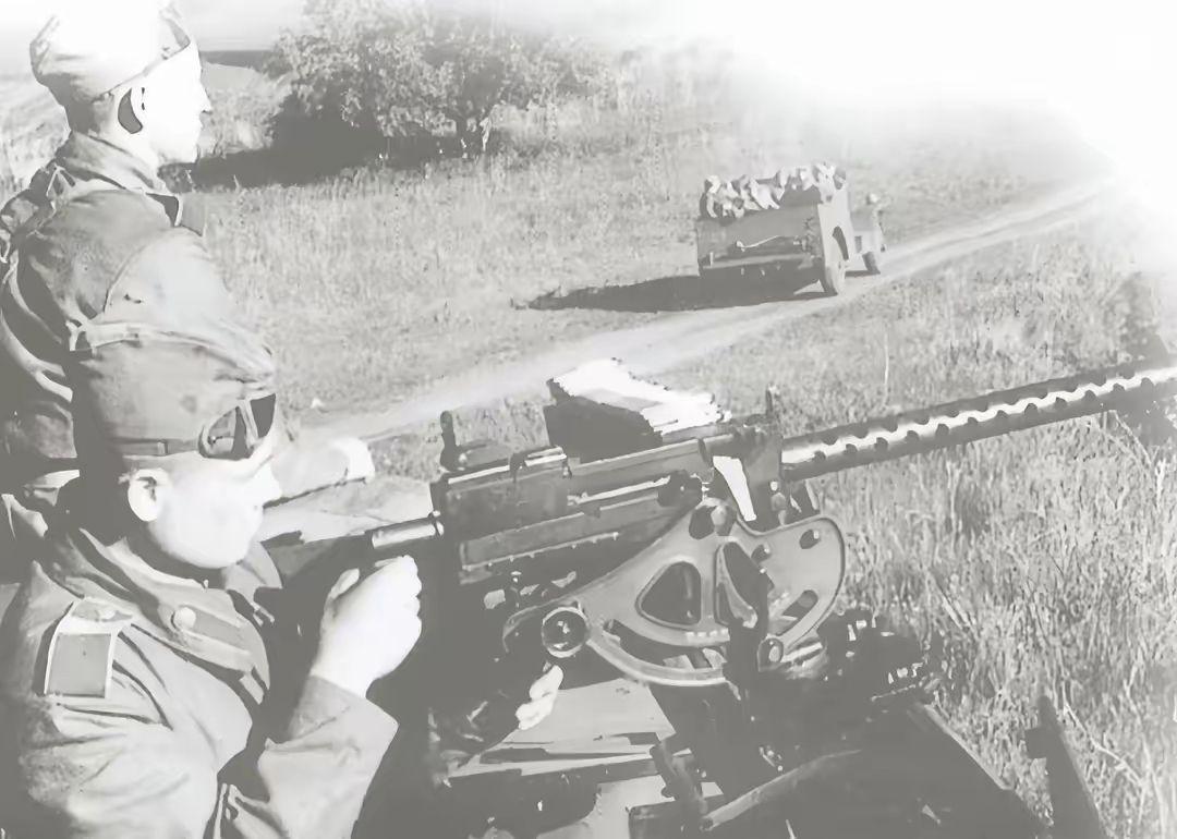 军事巨擘——美国勃朗宁M1919A4 7.62毫米重机枪，二战经典武器！ - 知乎