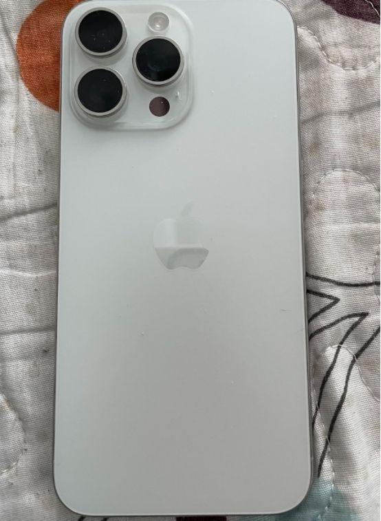 粉丝买的二手iPhone15Pro Max才7500元！称Mate60Pro有很大功劳！ - 知乎