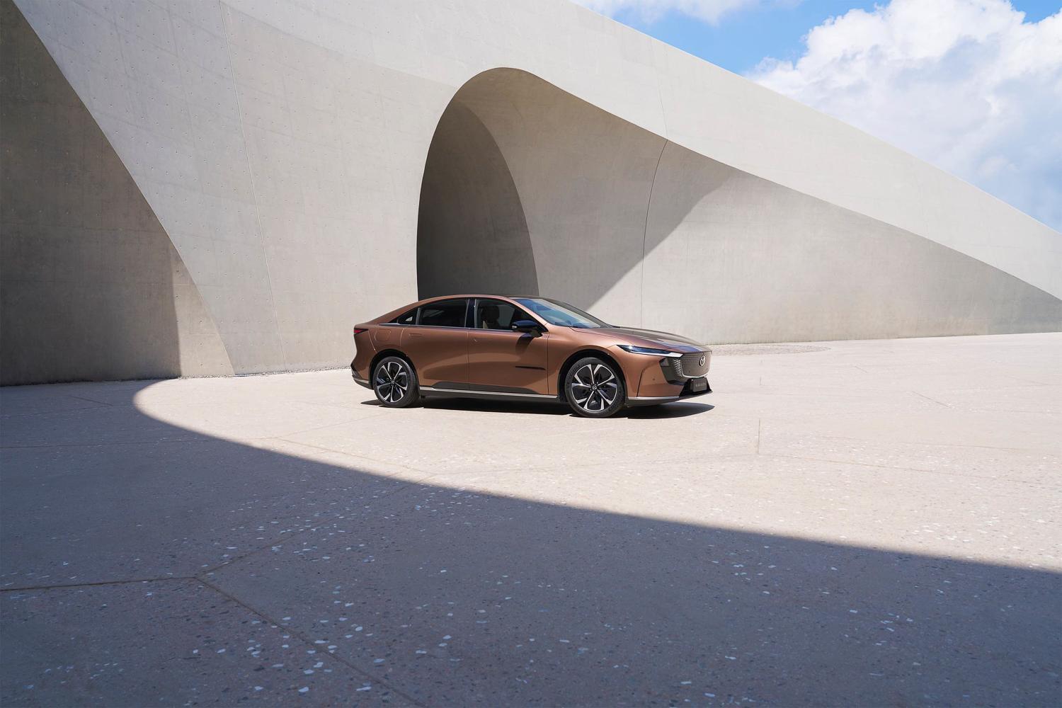 MAZDA EZ-6售价13.98万元起，号称合资新能源第一车 - 知乎