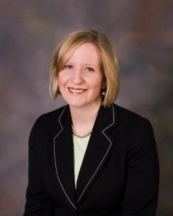 JPART2016年度最佳论文大奖-Clerks or Kings? Partisan Alignment and Delegation to ...