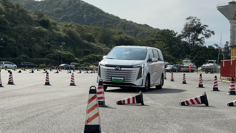 插混MPV高速都没后劲，匹配2.0T能解决？传祺E9试驾 - 知乎