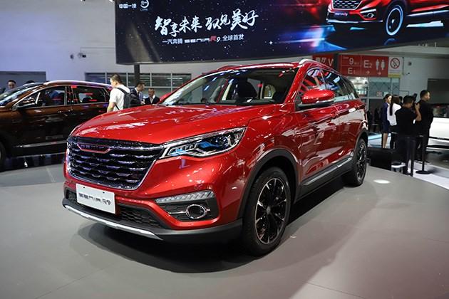 抢先实拍一汽奔腾SENIA R9 SENIA家族第二子！ - 知乎