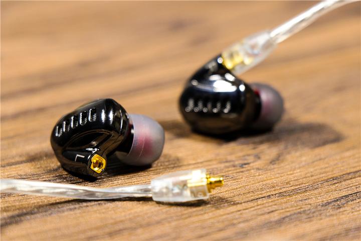 两圈两铁的怒吼——BGVP DM5耳机体验 - 知乎