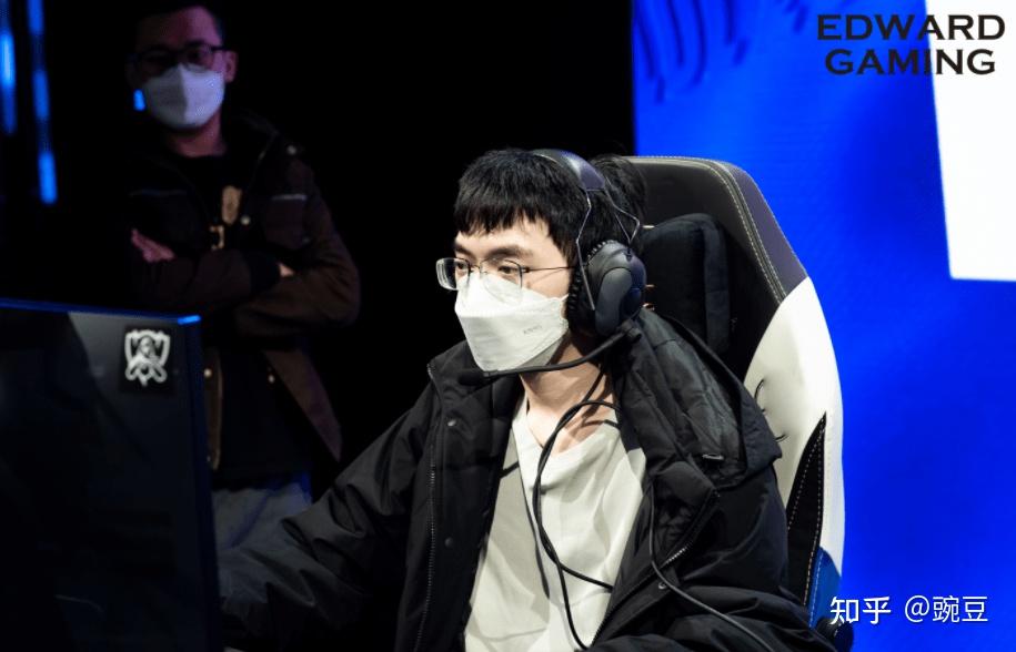 EDG惨败T1！Faker状态拉满，圣枪哥被宙斯彻底压制，姿态的话应验 - 知乎