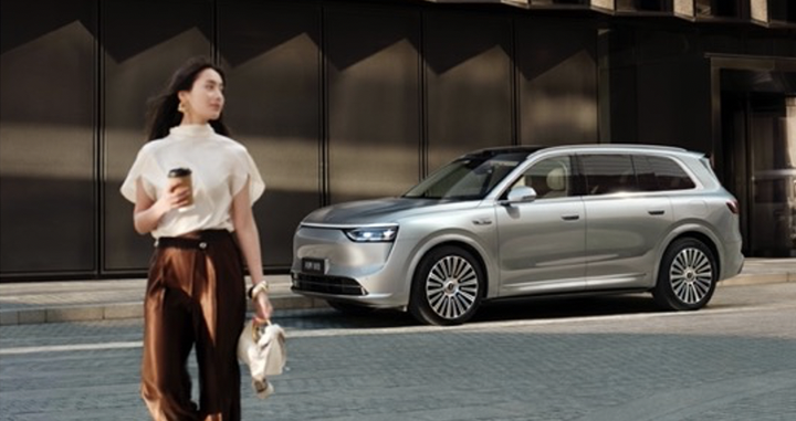 35.98万起售的问界M8小定超15万辆，理想L8和宝马X5急了？ - 知乎