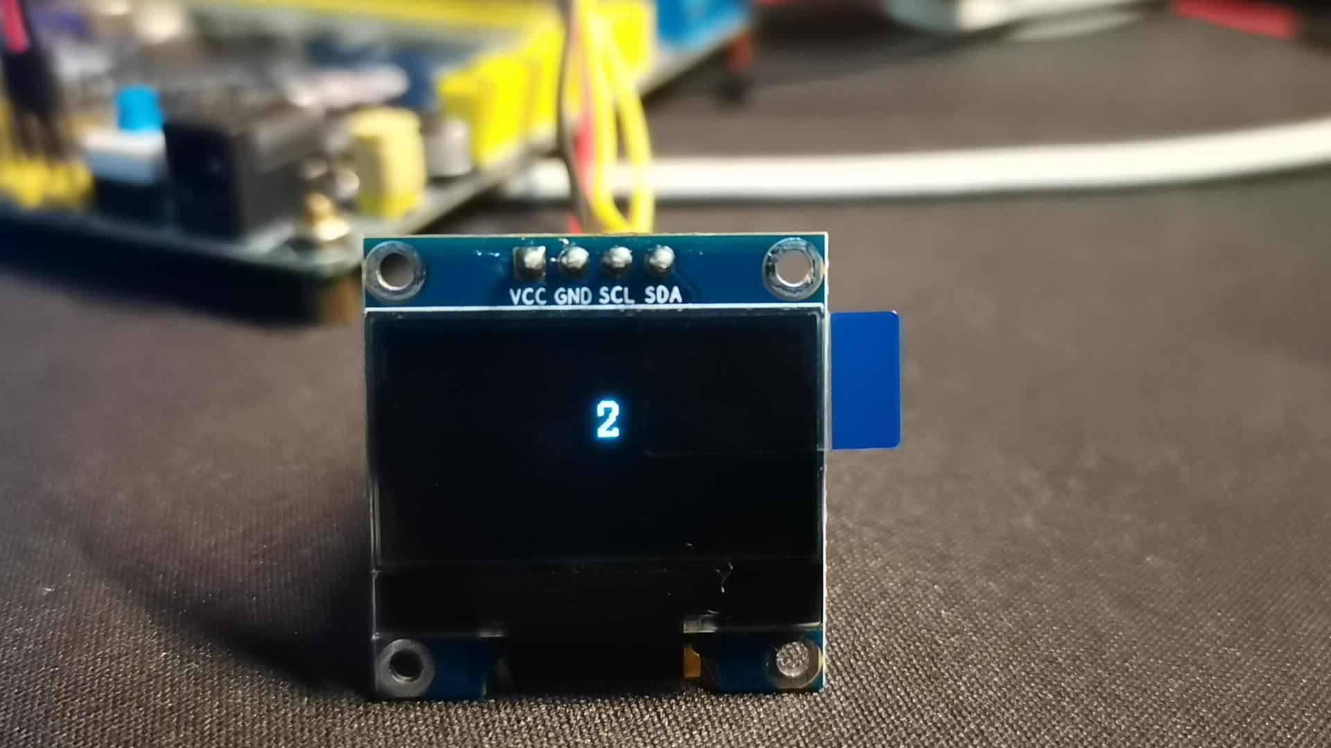 STM32CubeMX驱动OLED屏模块_IIC - 知乎
