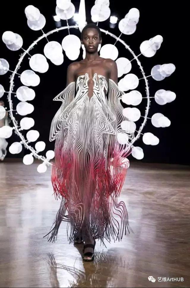 Anthony Howe | 飘在现实中的雕塑艺术 - 知乎