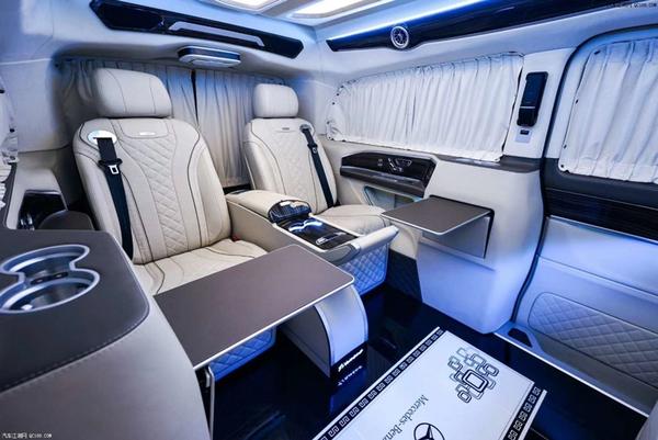 奔驰v260商务租车多少钱一天，都有那些优势！ - 知乎