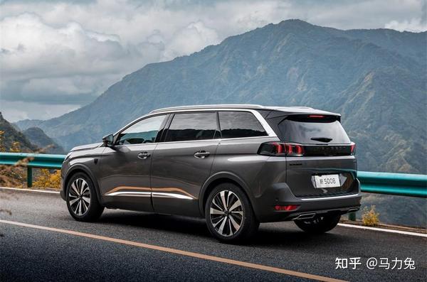 全系1.8T发动机，换全新狮标，新款标致5008预售，轴距还是2840mm - 知乎